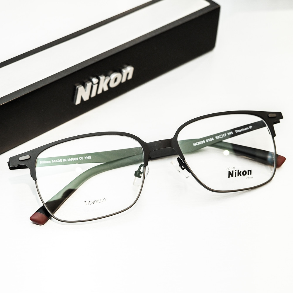 Nikon - Better-eye Progressive center